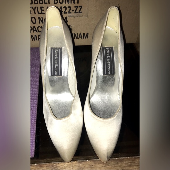 Stuart Weitzman | Shoes | Stuart Weitzman Off White Heels | Poshmark